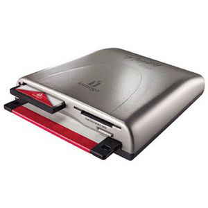 Iomega Floppy 7-in-1 Card Reader lector de tarjeta